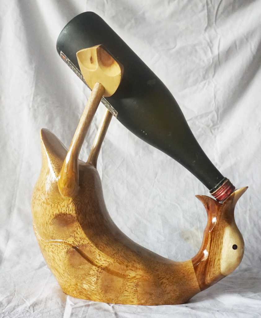 Kerajinan Tempat Botol Bebek Bambu